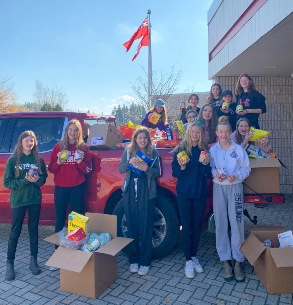 Monck Public School donates food items to local food bank – Bracebridge ...